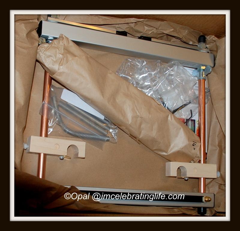 Mirrix Loom-16 inch Big Sister with shed; unboxing and beaded loom ...